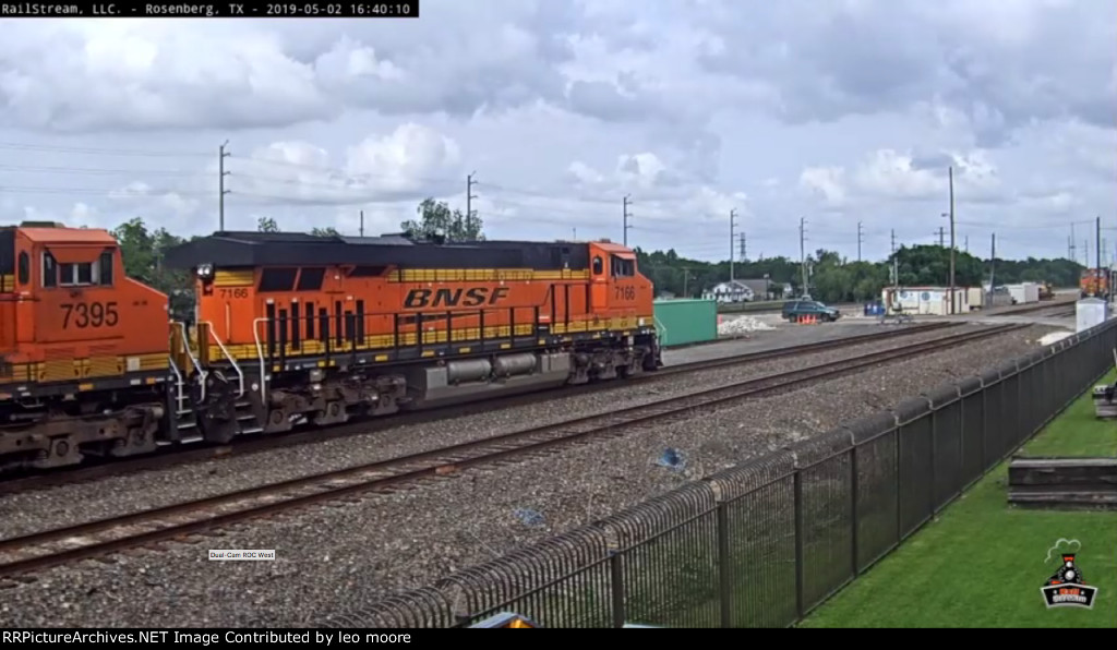 BNSF 7166